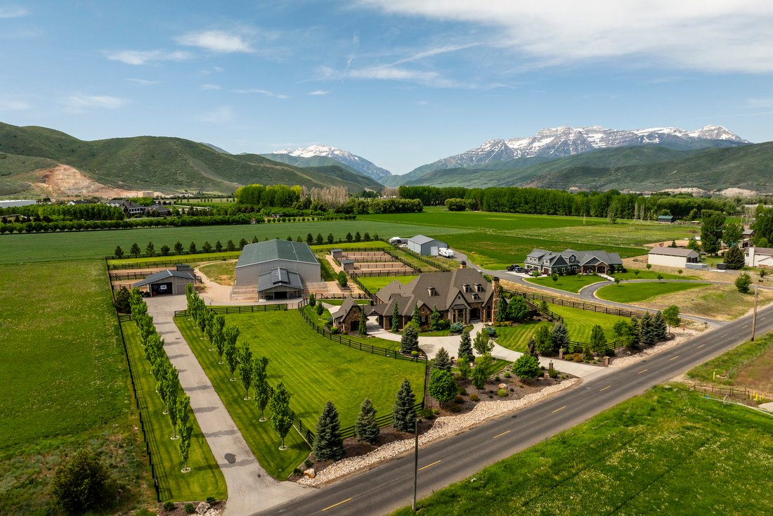 Finca Ecuestre De Clase Mundial Con Lujo Y En Heber City, Utah, Estados ...