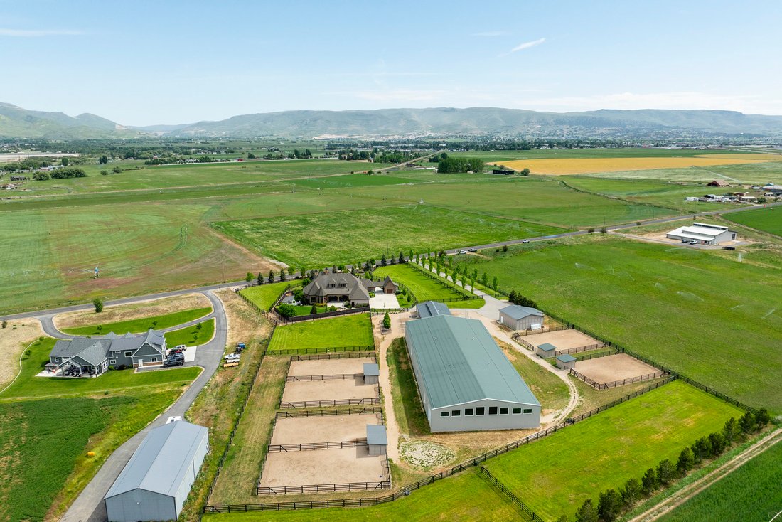 Finca Ecuestre De Clase Mundial Con Lujo Y En Heber City, Utah, Estados ...