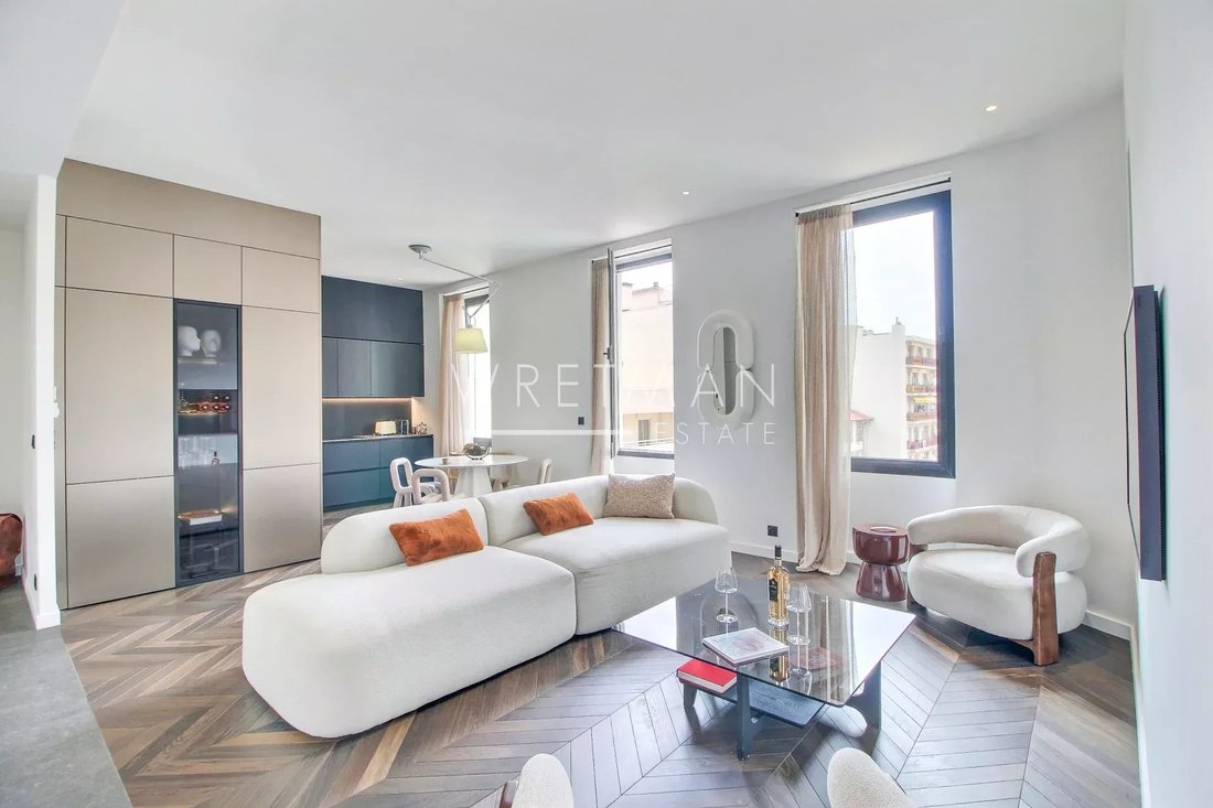 Renovated 2 Room Apartment On The In Nice, Provence Alpes Côte D'azur ...