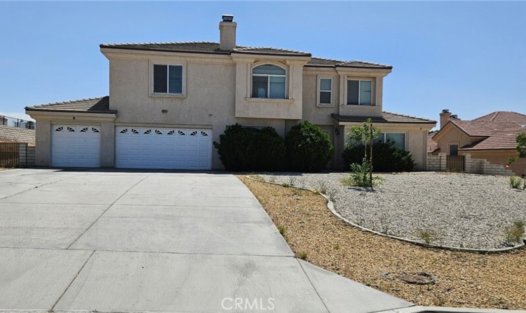 6 Bedrooms Single Family Detached In Apple Valley, California, United ...