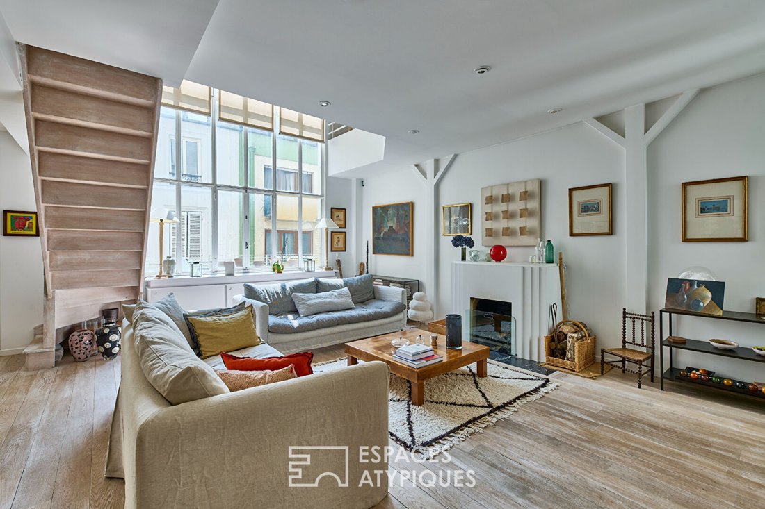 Former Artist's Studio Converted Into A Duplex In Paris, île De France ...