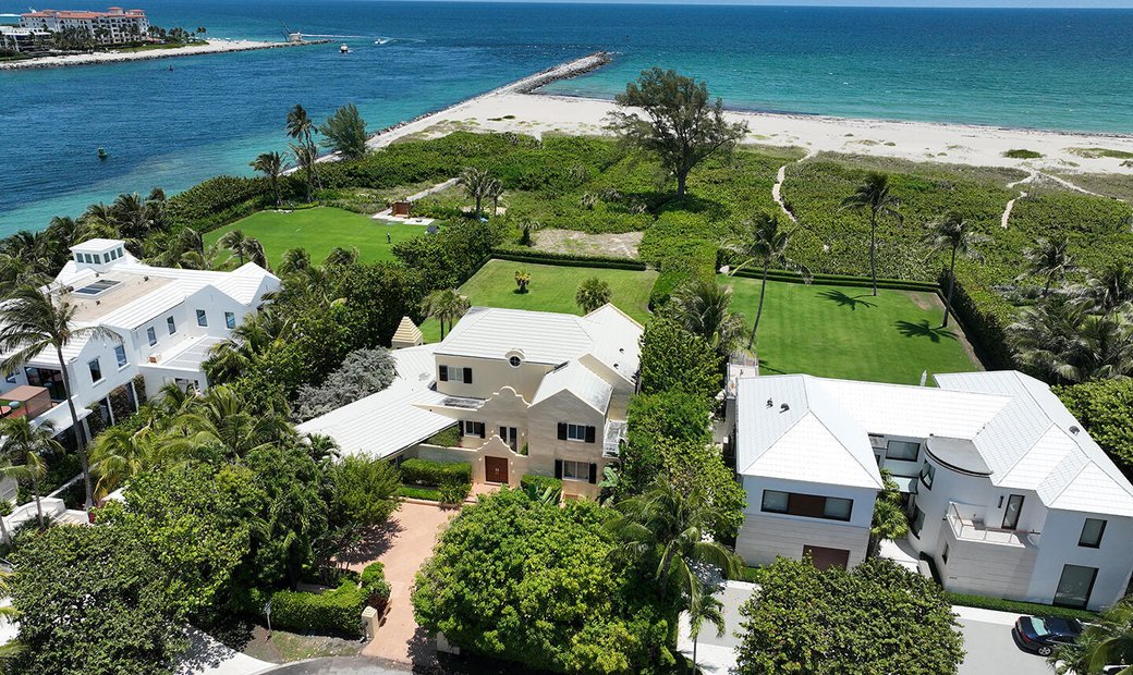 Amazing Beachfront Property In Palm Beach, Florida, United States For ...