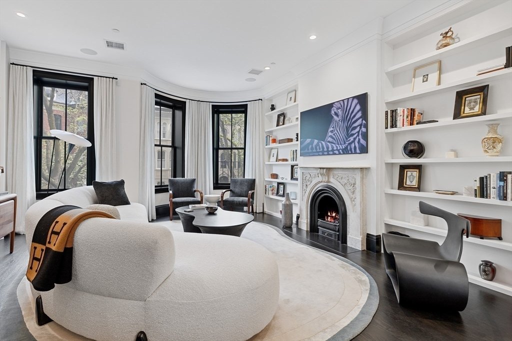 Condo Boston In Boston, Massachusetts, United States For Sale (15761743)