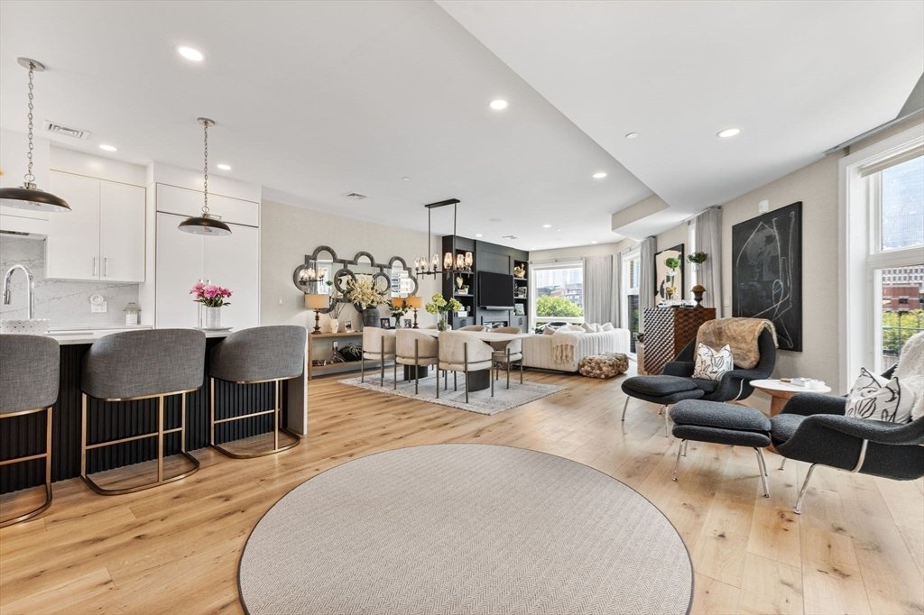 Condo Boston In Boston, Massachusetts, United States For Sale (15761717)