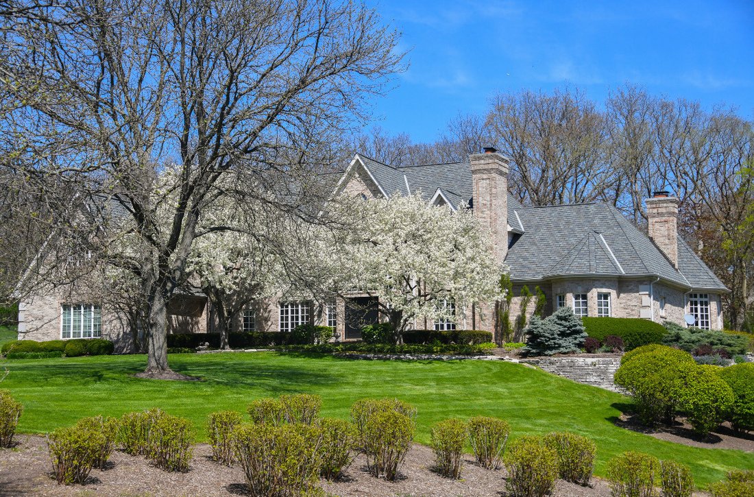 Stunning Crane Road Estates Home In Campton Hills, Illinois, United ...
