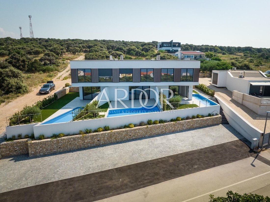 House Mandre, Kolan, 390m2 In Mandre, Zadar County, Croatia For Sale ...
