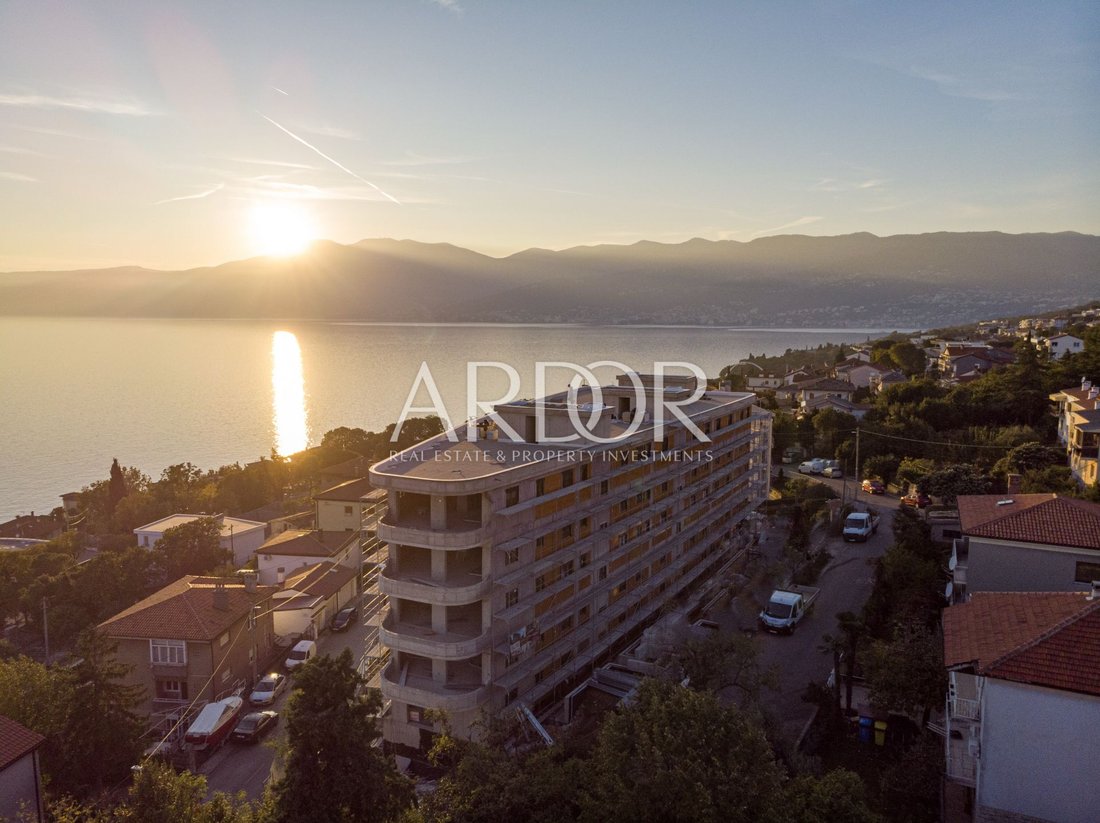 Apartment Kantrida, Rijeka, In Rijeka, Primorje Gorski Kotar County, Croatia For Sale (15767685)