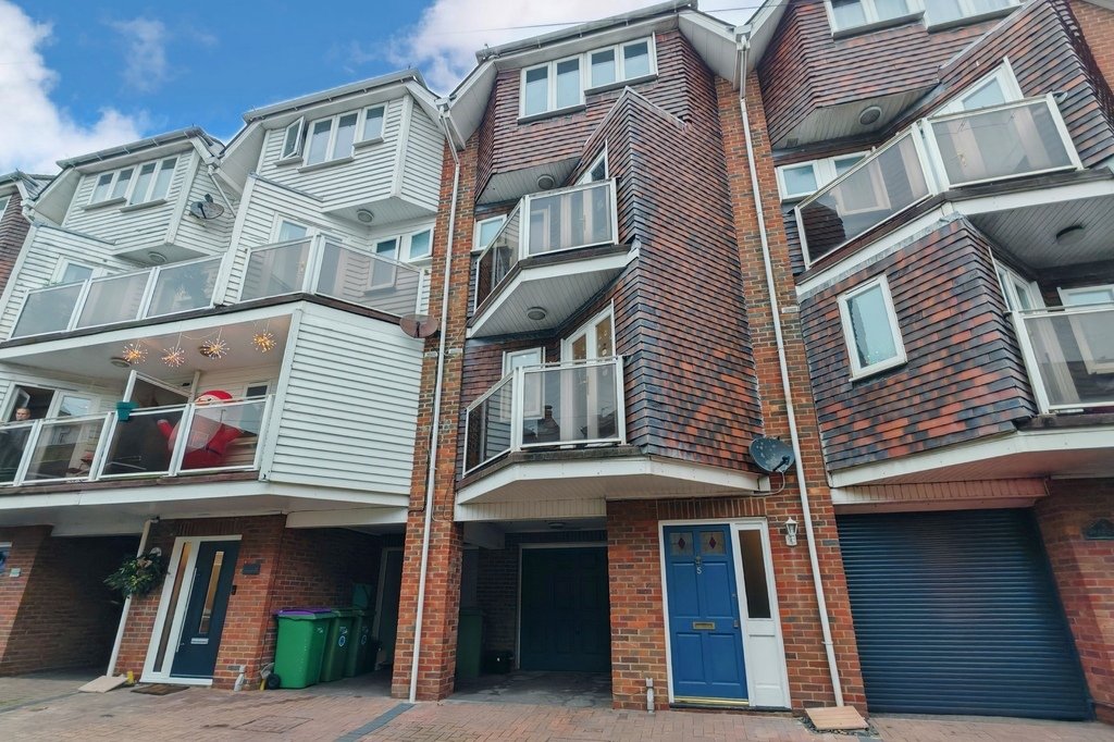 A Well Presented Four Bedroom Four Storey In Sandgate, England, United ...