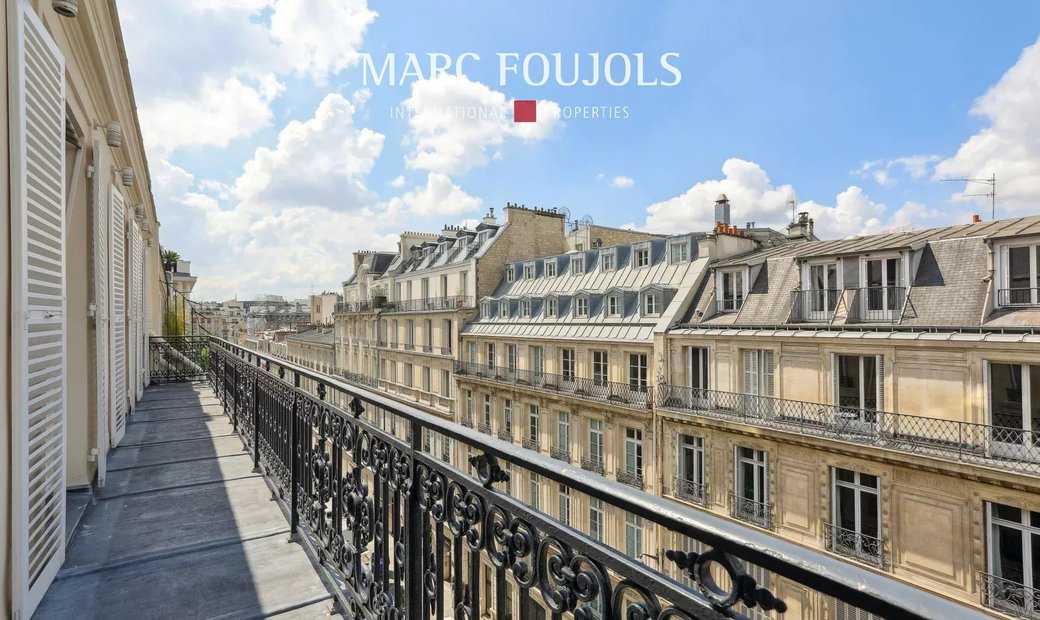 Paris Viii Triangle D'or Duplex Top Floor In Paris, île De France ...