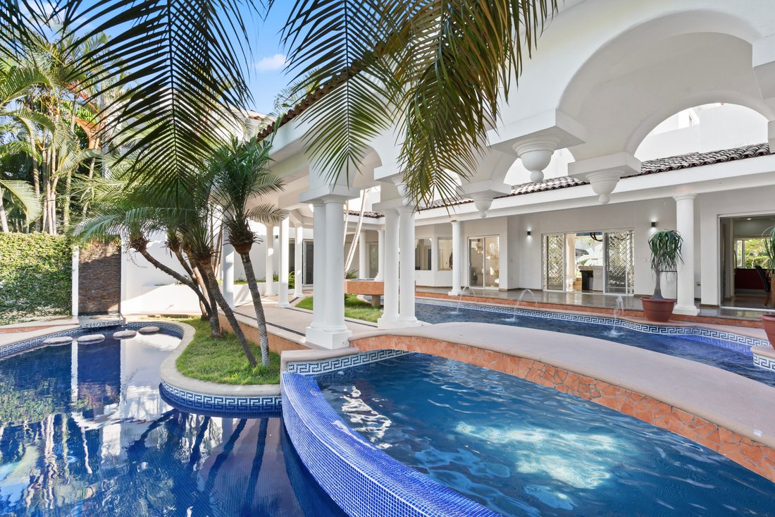 Villa Isla Capitan En Nuevo Vallarta, Nayarit, México En Venta (15770013)