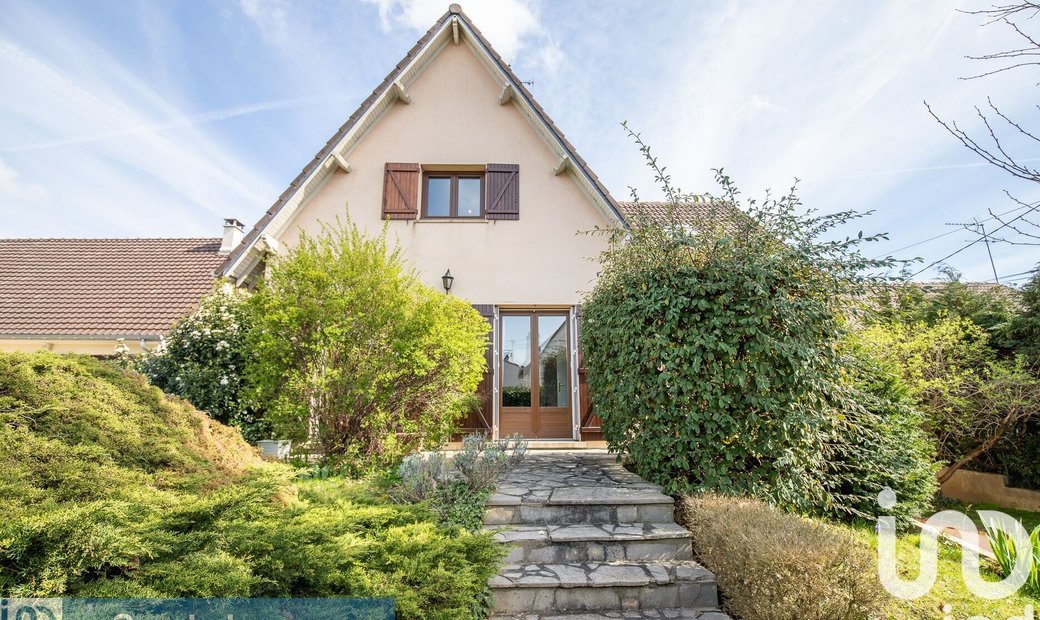 Vente Maison Traditionnelle 7 Pièces In Yerres, île De France, France ...