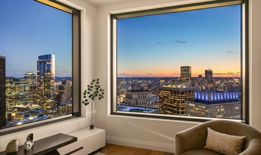 Corner Residence With Incredible Views In Boston, Massachusetts, United ...