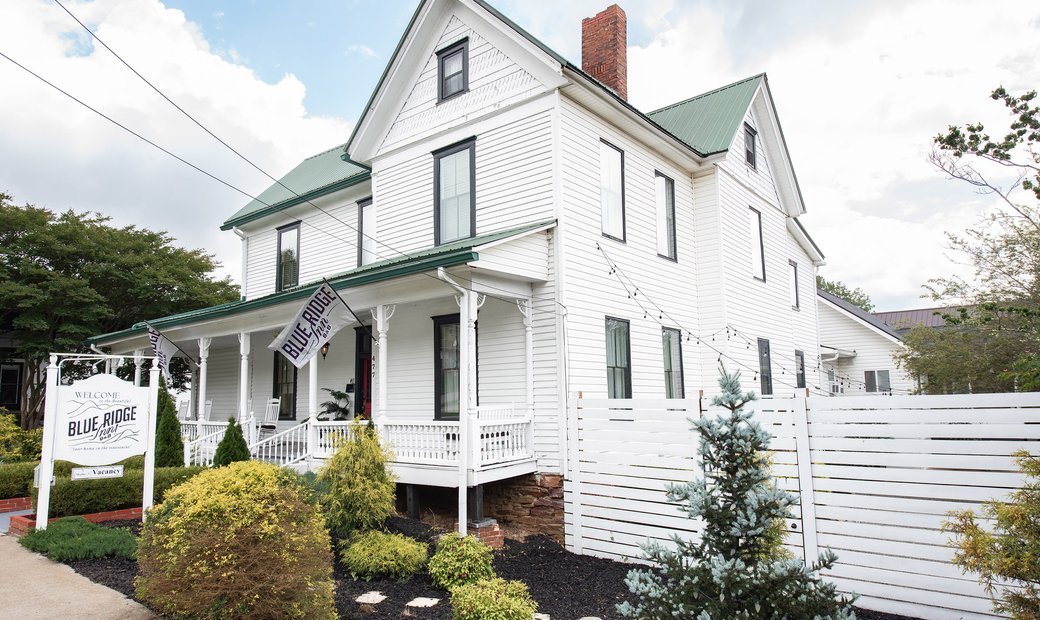 Iconic Blue Ridge Inn In Blue Ridge, Georgia, United States For Sale ...