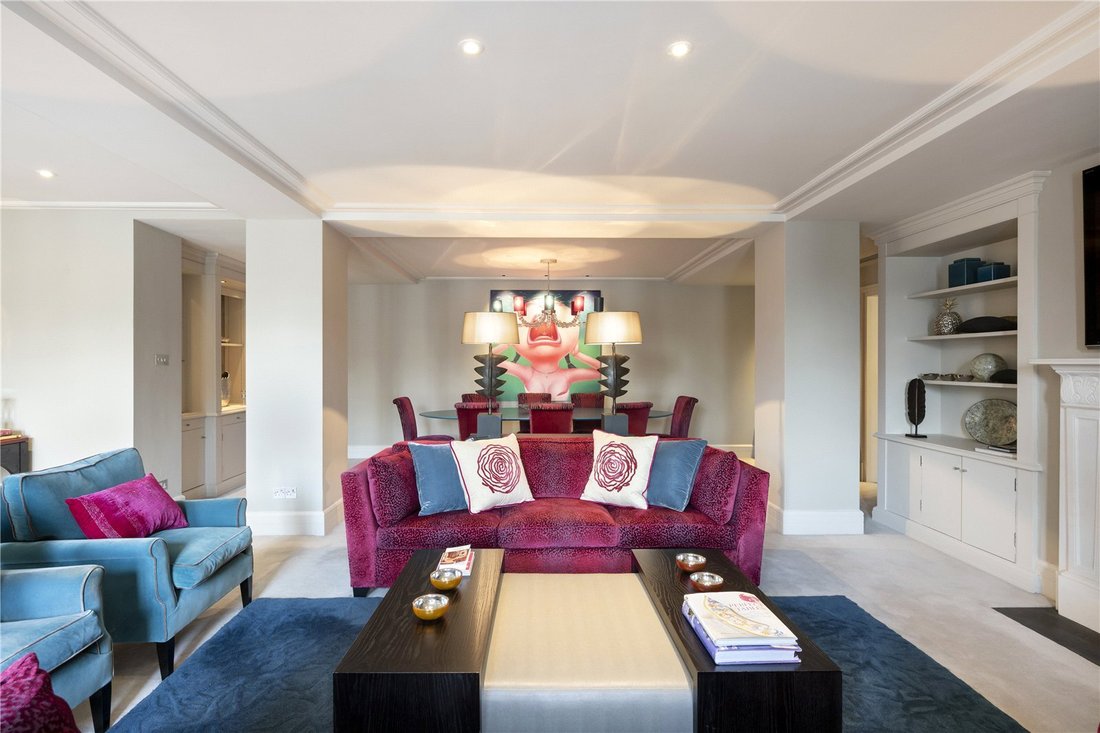 Savoy Court, London In London, England, United Kingdom For Sale (15777143)
