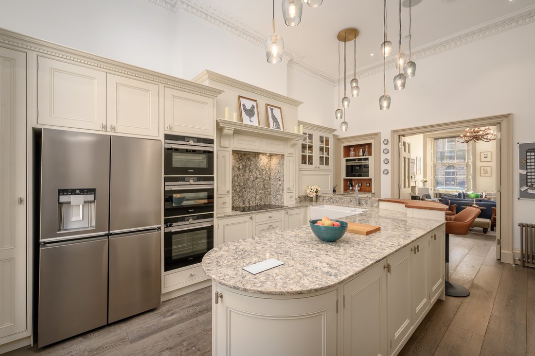 11 Manor Place: Edinburgh West End In Edinburgh, Scotland, United ...