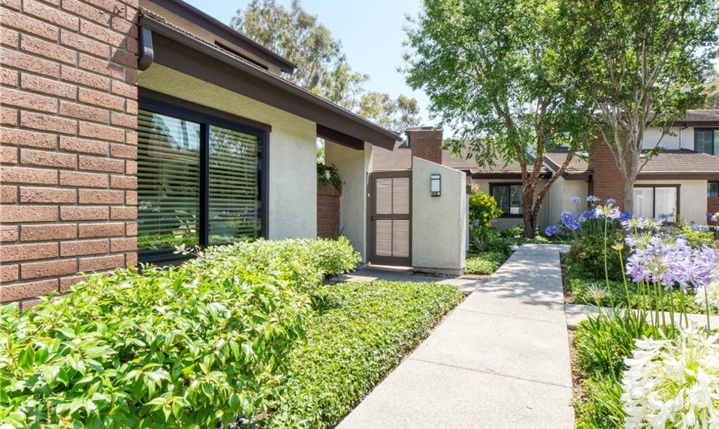 Prestigious Old Ranch Townhome In Seal Beach, California, United States ...