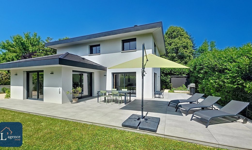 Cessy Individuelle In Cessy, Auvergne Rhône Alpes, France For Sale (15787125)