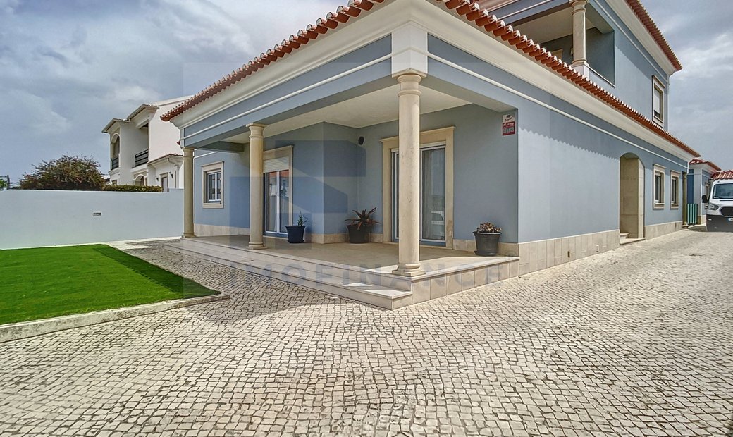 Peniche Town House In Peniche, Portugal For Sale (15786075)