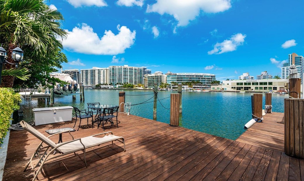 6535 Allison Rd Miami Beach, Florida In Miami Beach, Florida, United ...