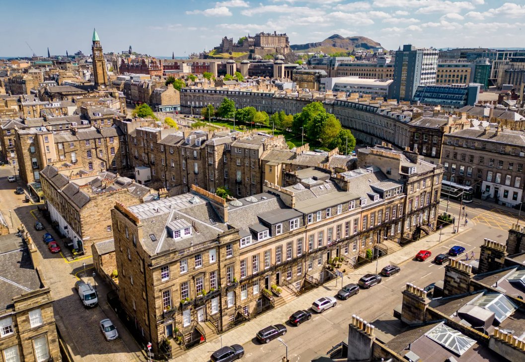 11 Manor Place: Edinburgh West End In Edinburgh, Scotland, United ...