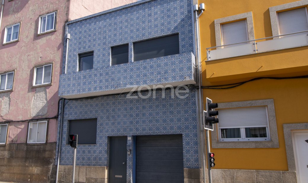 Porto House In Paranhos, Porto District, Portugal For Sale (15692870)