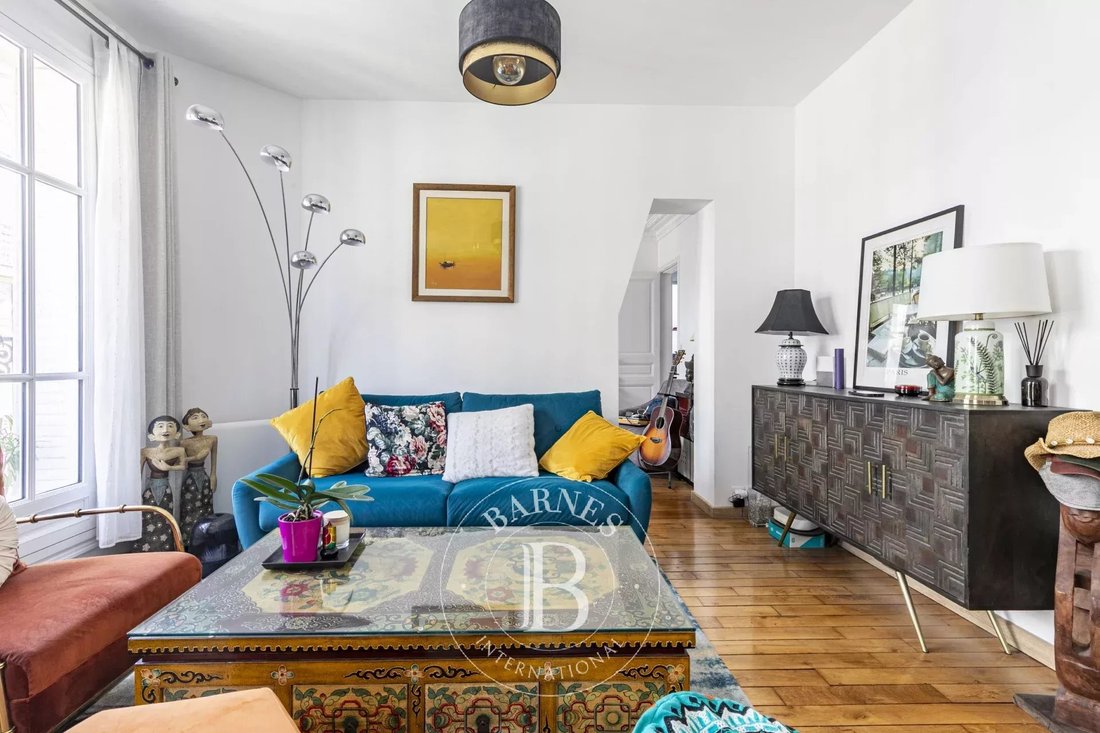 Paris 15 Mairie Bâtiment D'époque Dans Paris, île De France, France à ...