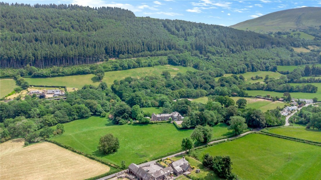 22 Bedroom Detached House For Sale In Brecon In Brecon, Wales, United ...