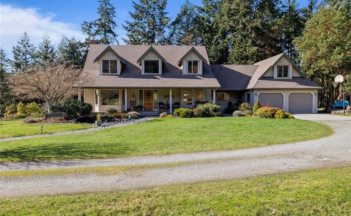 Luxury mountain view homes for sale in Crofton, British Columbia ...