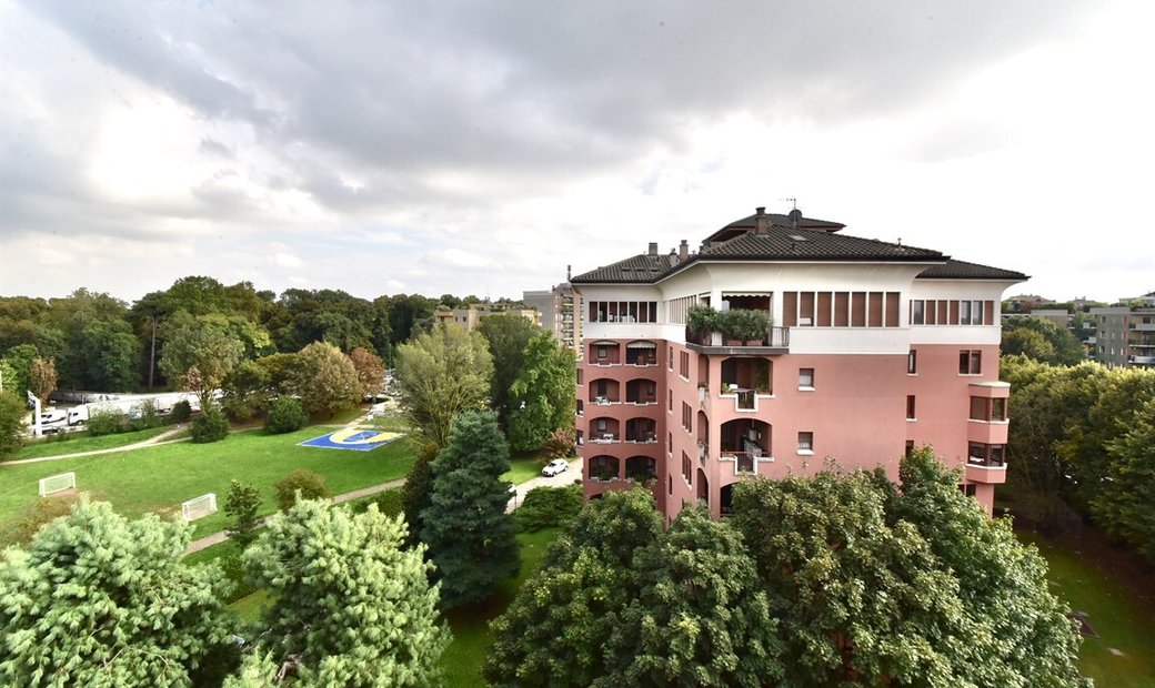 Vedano Al Lambro Penthouse In Vedano Al Lambro, Lombardy, Italy For ...