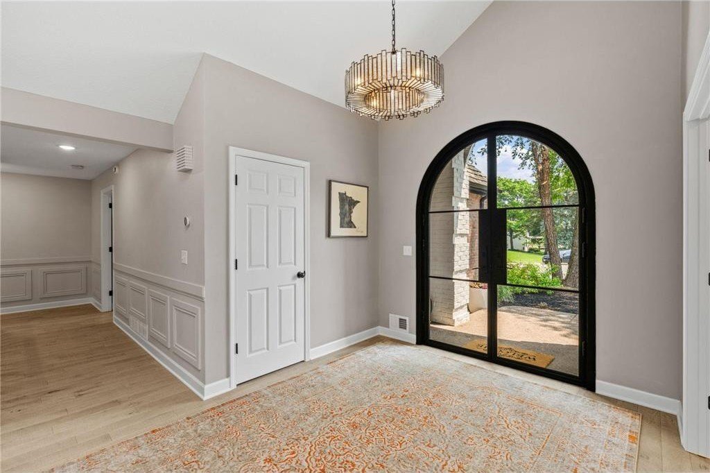 Exceptional Luxury Walk Out Rambler In Edina, Minnesota, United States ...