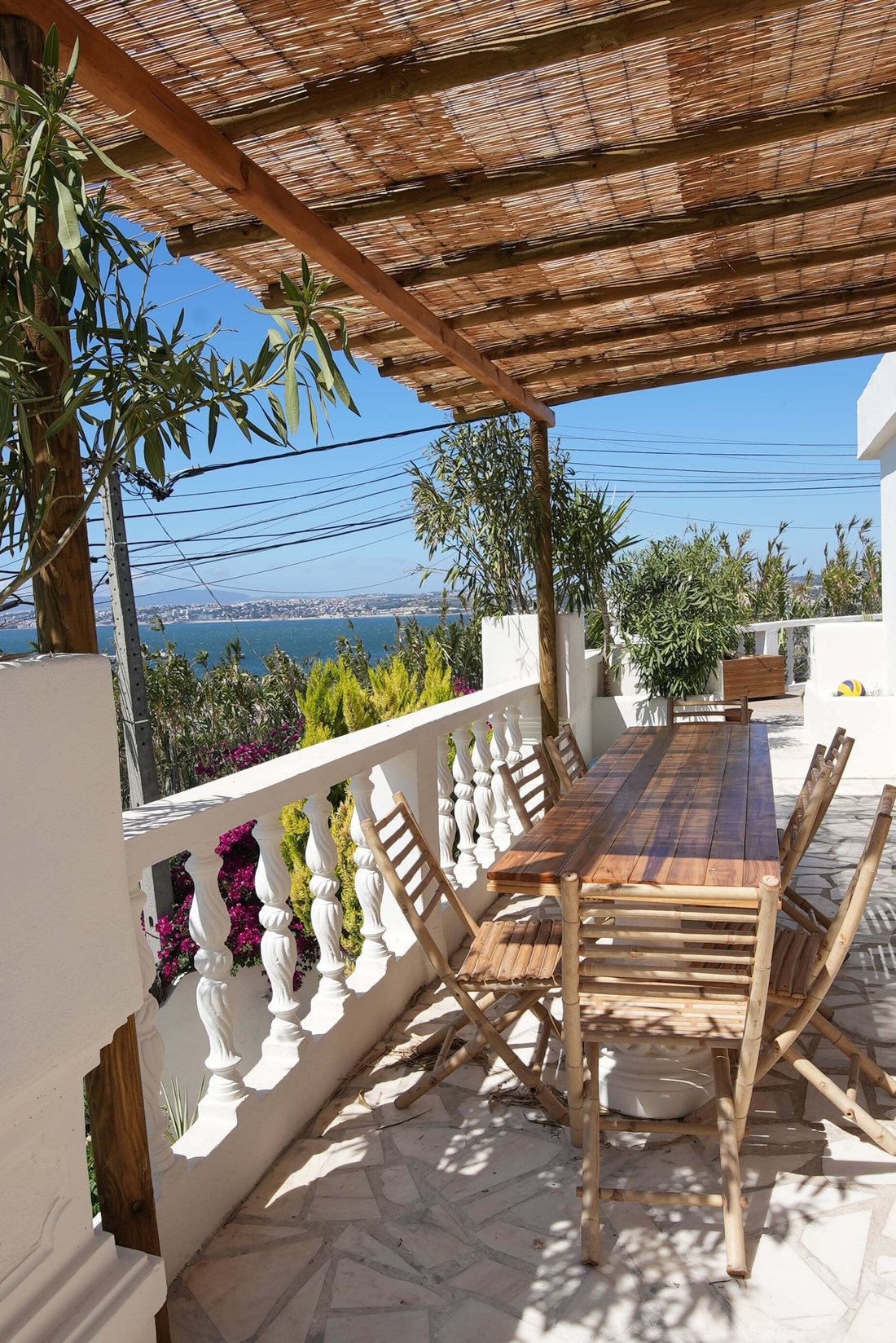 Unique 5 Bedroom Villa With Rooftop In Caparica E Trafaria, Setubal ...
