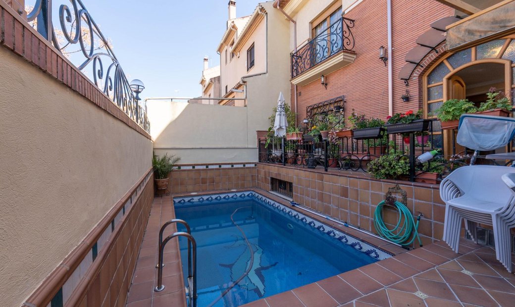 Granada House In Beiro, Granada, Spain For Sale (15806661)