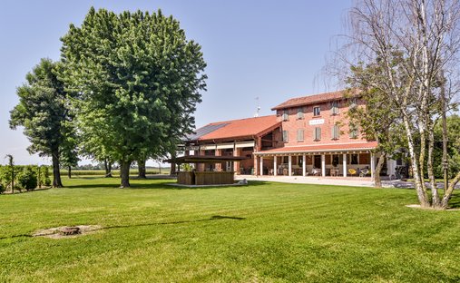 Luxury farm ranches for sale in Grand Canal, Veneto, Italy | JamesEdition