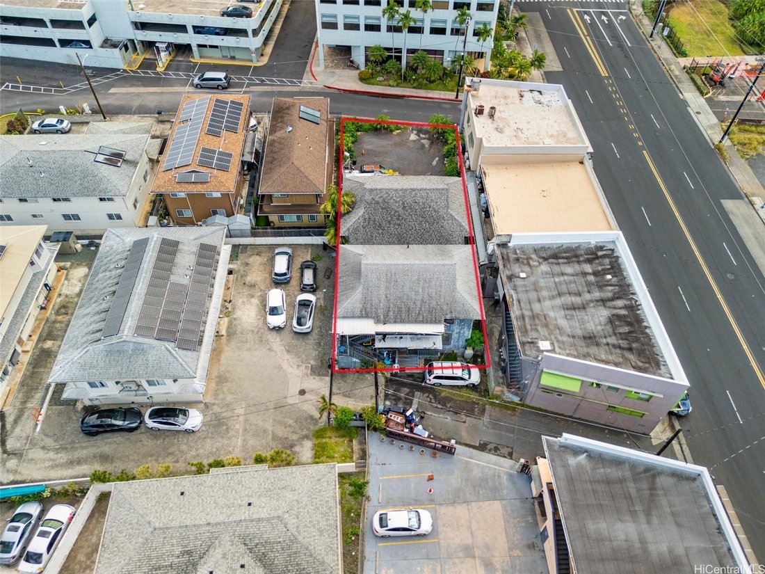 Take A Closer Look — Rare Find In Liliha! In Honolulu, Hawaii, United ...