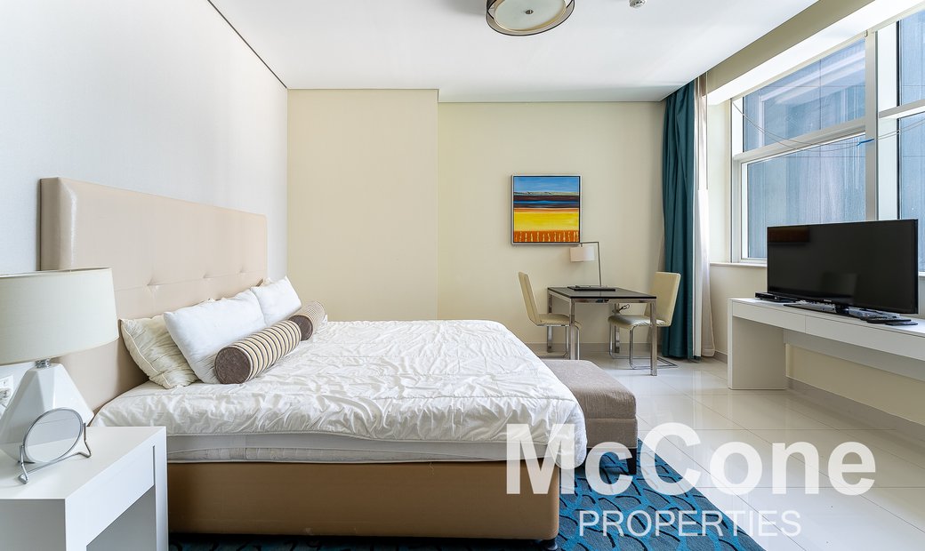 Studio | Vacant | Bright And Modern In Dubai, Dubai, United Arab ...