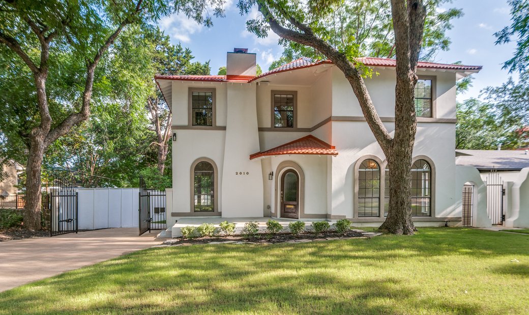 Stunning Spanish Colonial In Stevens Park In Dallas, Texas, United ...