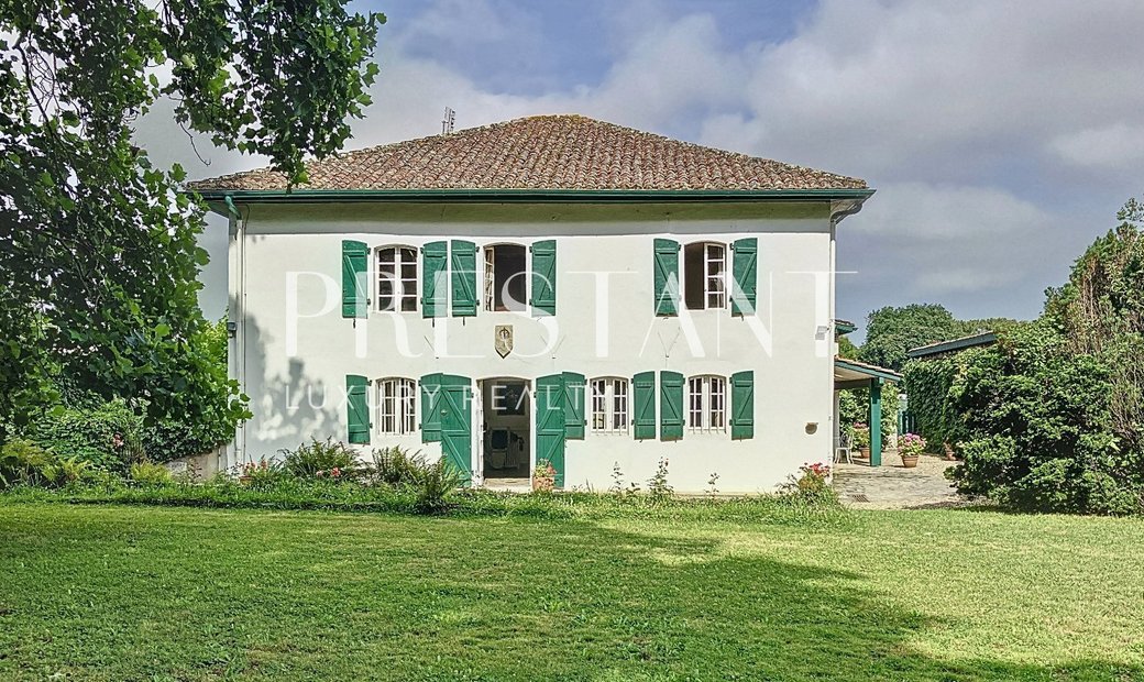 Bayonne ? 17th Century Basque Farmhouse In Bayonne, Nouvelle Aquitaine ...