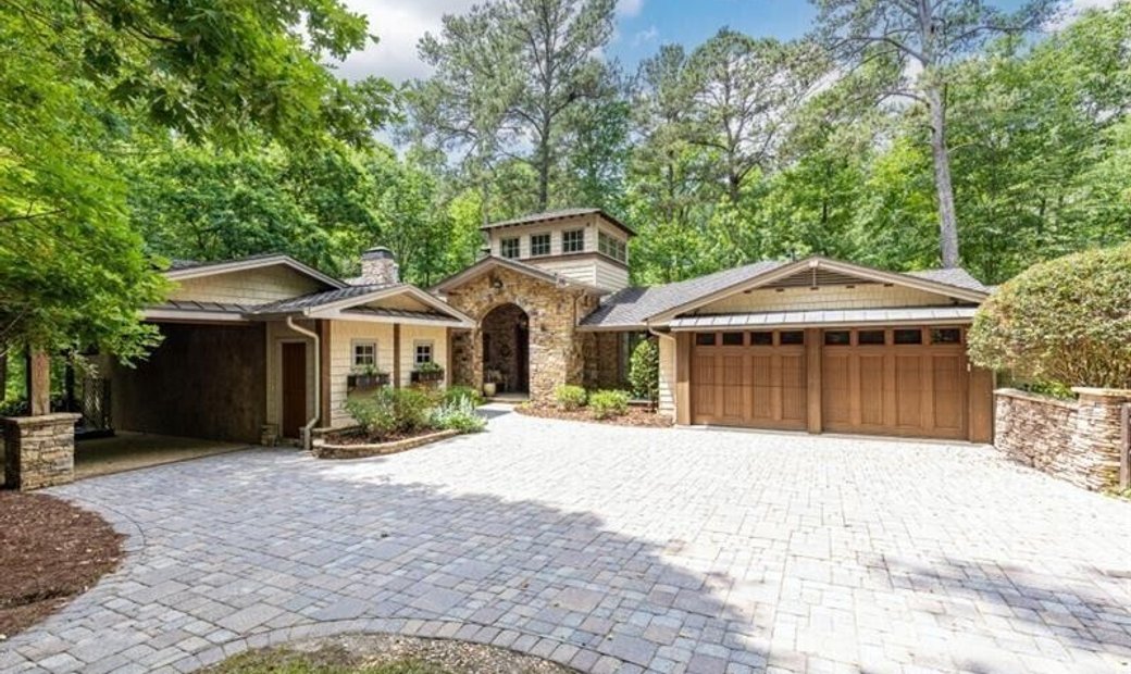 Single Family Home/House Vinings United In Vinings, Georgia, United ...