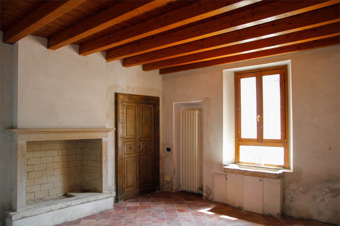 Prestigious Historic Palace In The Center In Castel Goffredo, Lombardy ...