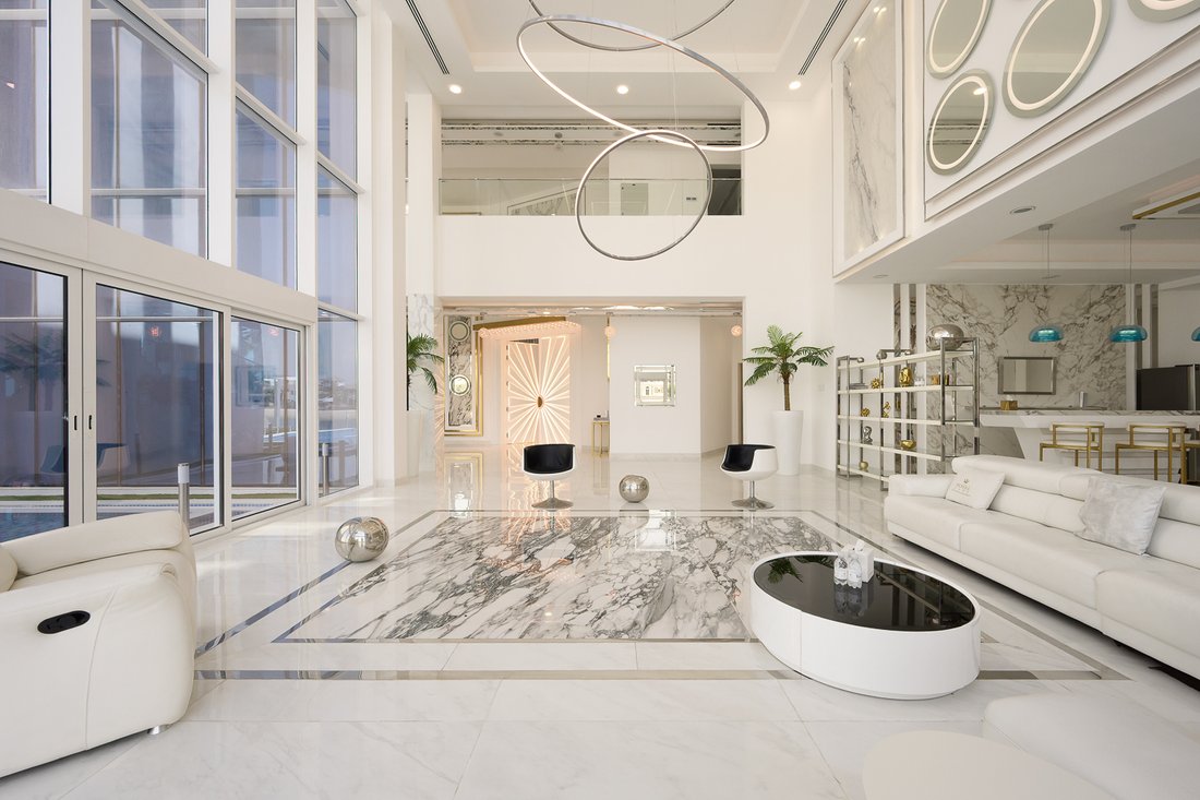 Custom Turnkey Mansion On The Fronds Of In Dubai, Dubai, United Arab ...