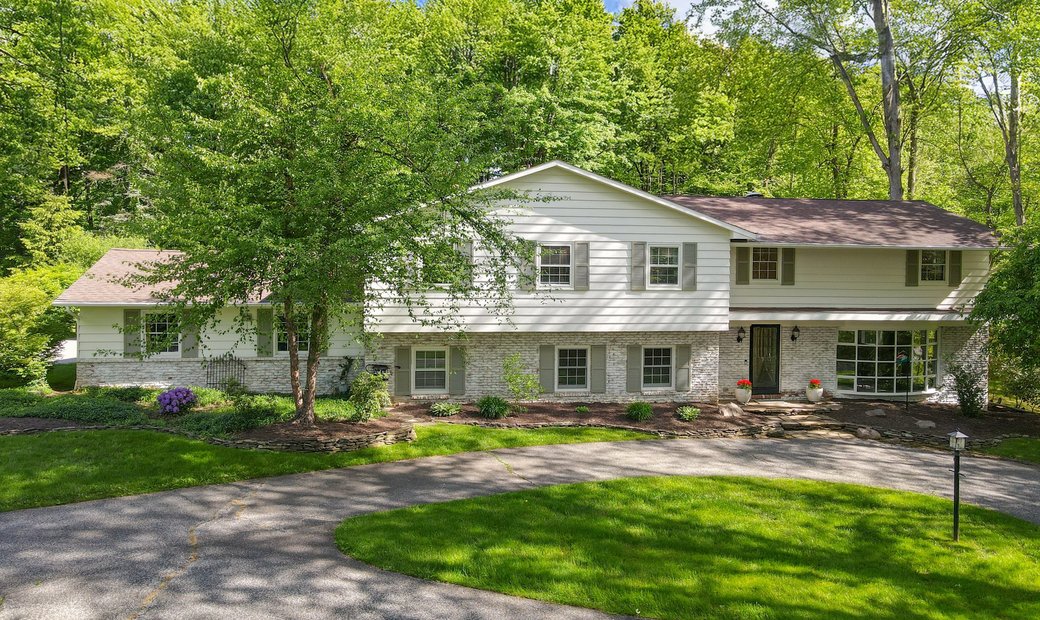 Lake Lucerne In Chagrin Falls, Ohio, United States For Sale (15821376)