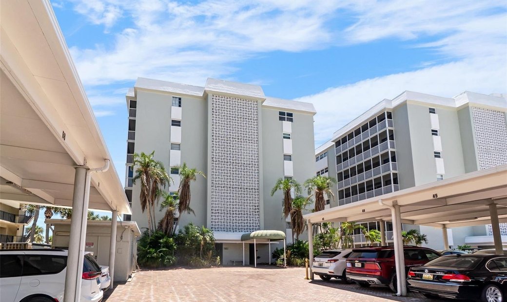 Siesta Key Beachfront Gem In Siesta Key, Florida, United States For ...