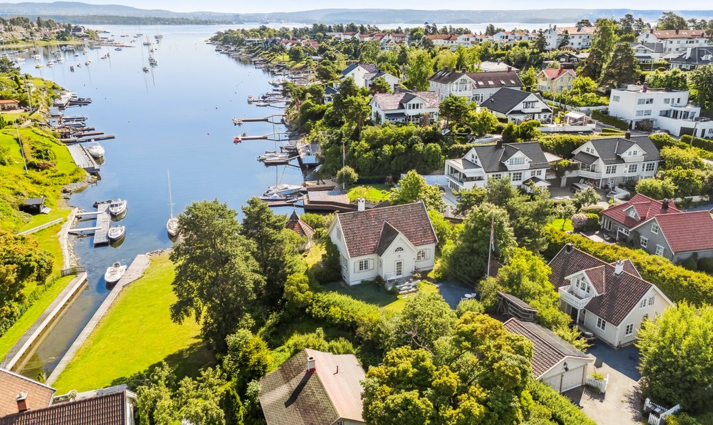 Idyllic Waterfront Property | 2.4 Acres With 50 In Snarøya, Akershus ...