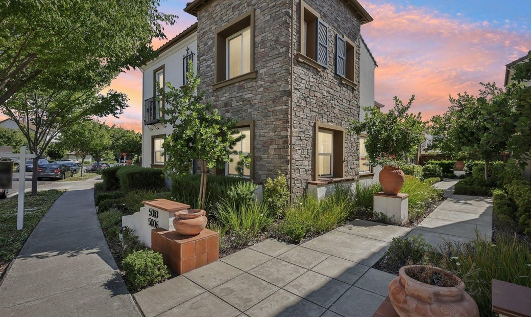 Stylish Living In Desirable Gale Ranch In San Ramon, California, United ...