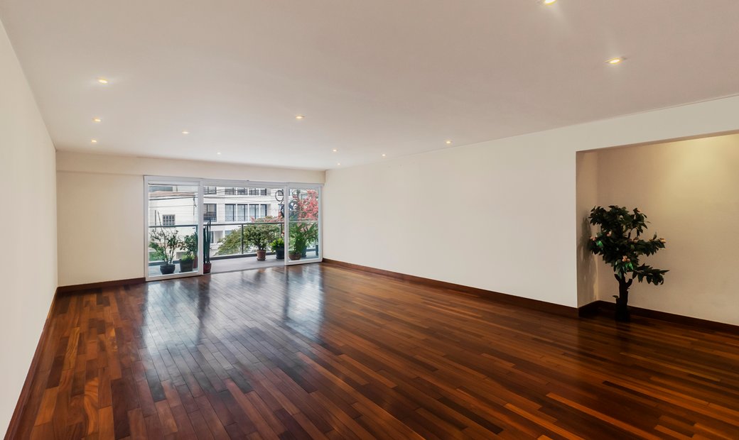 Exclusive Flat Apartment In Av. Basadre San In Lima, Callao Region ...