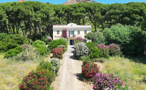 Luxury mountain view farm ranches for sale in Porto Azzurro, Tuscany ...