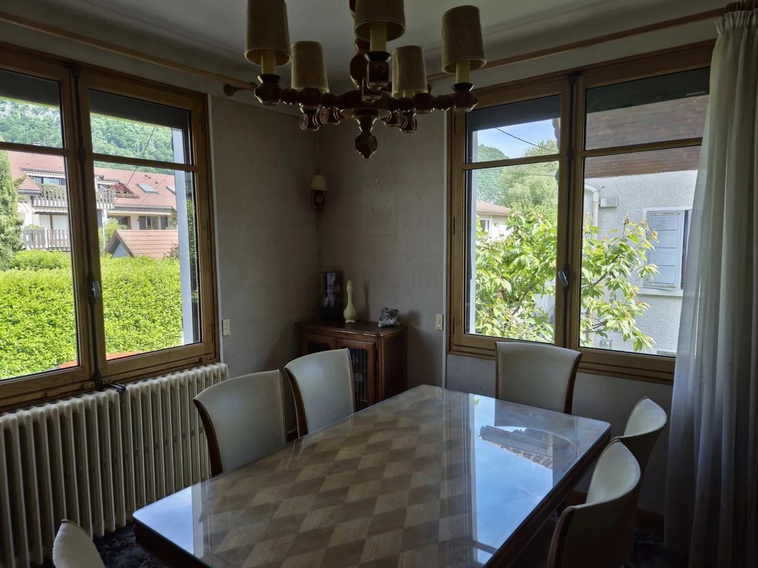 Annecy House In Annecy, Auvergne Rhône Alpes, France For Sale (15828210)