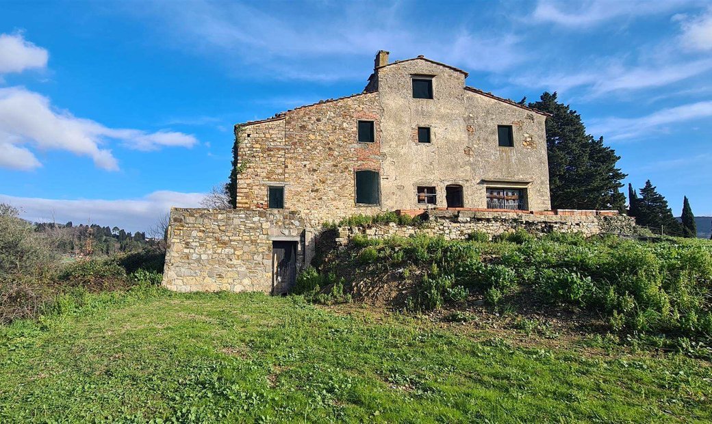 Farmhouse With Land And Barn In Poggio Gherardo, Tuscany, Italy For ...