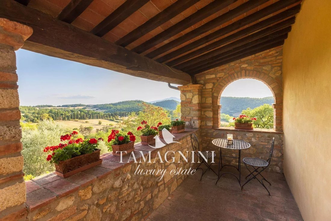 Tuscany Villa Countryside With Stunning Views In Sarteano, Tuscany, Italy For Sale (15834079)