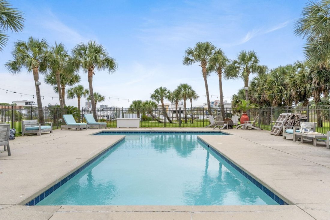 Paradise On Little Sabine Bay In Gulf Breeze, Florida, United States ...